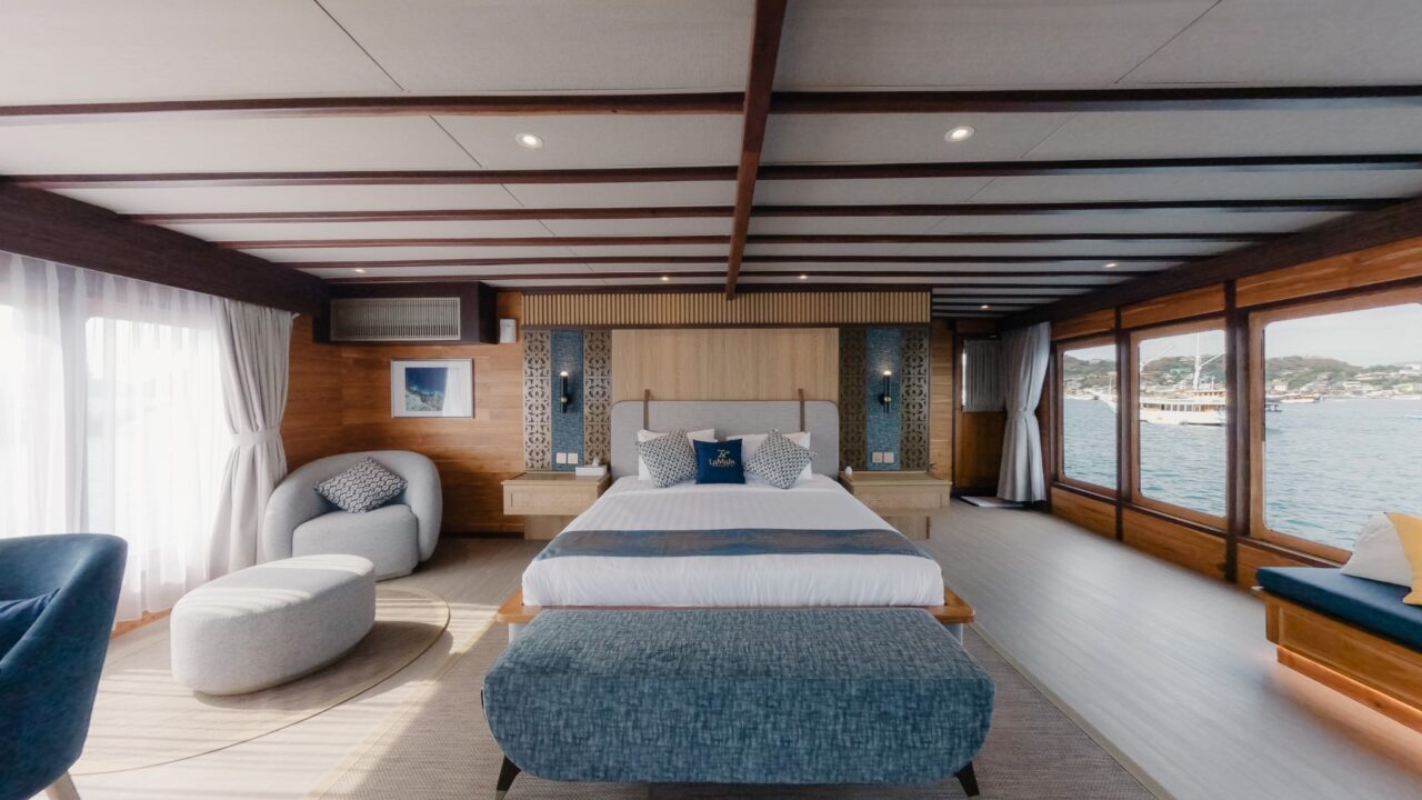 Explore Boat - LaMaIn Voyages Indonesia